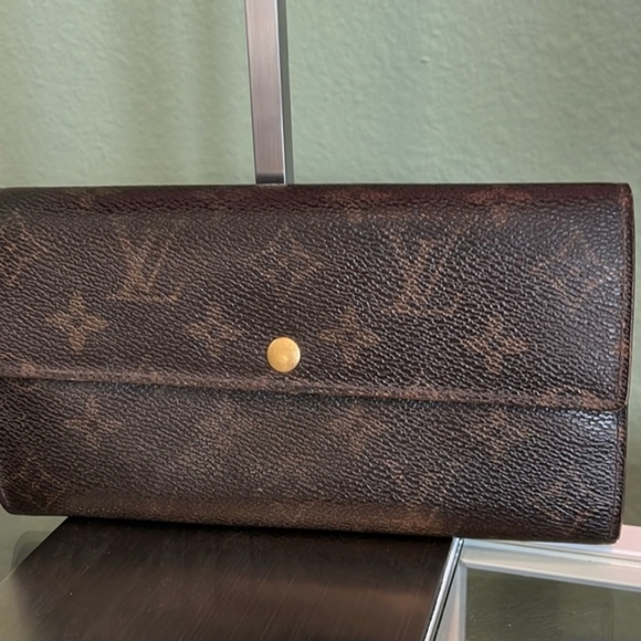 Louis Vuitton | Bags | Lv Monogram Sarah Long Wallet | Poshmark